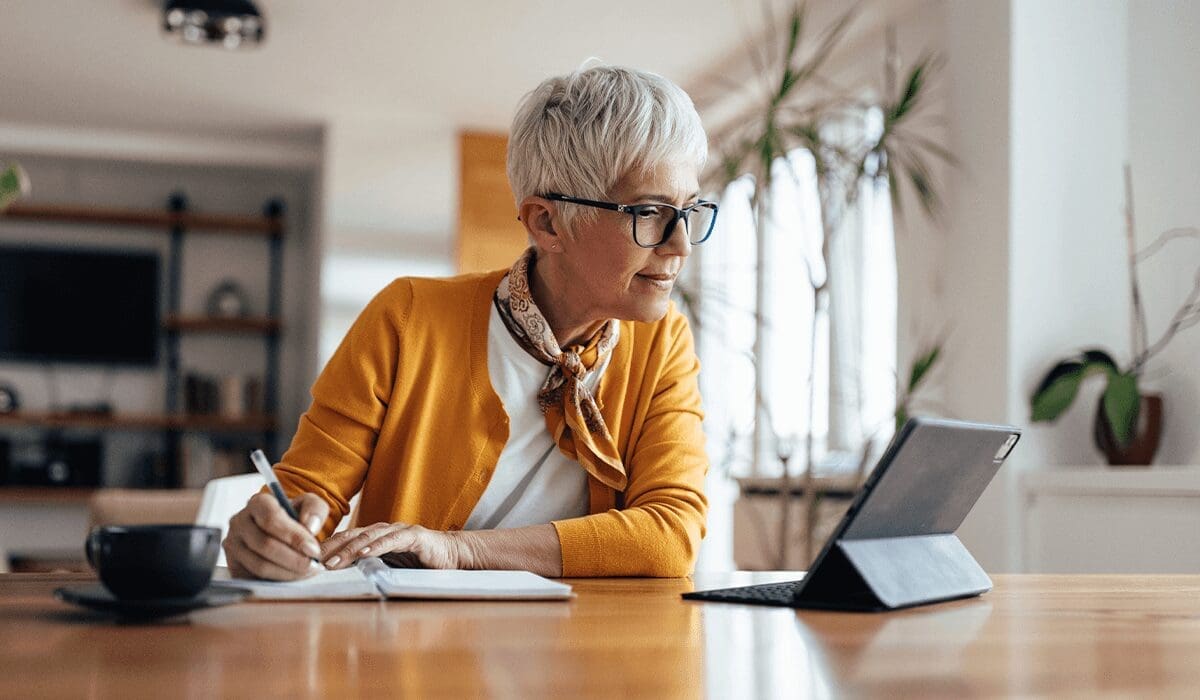 How to Create a Community Engagement Report [with Examples]